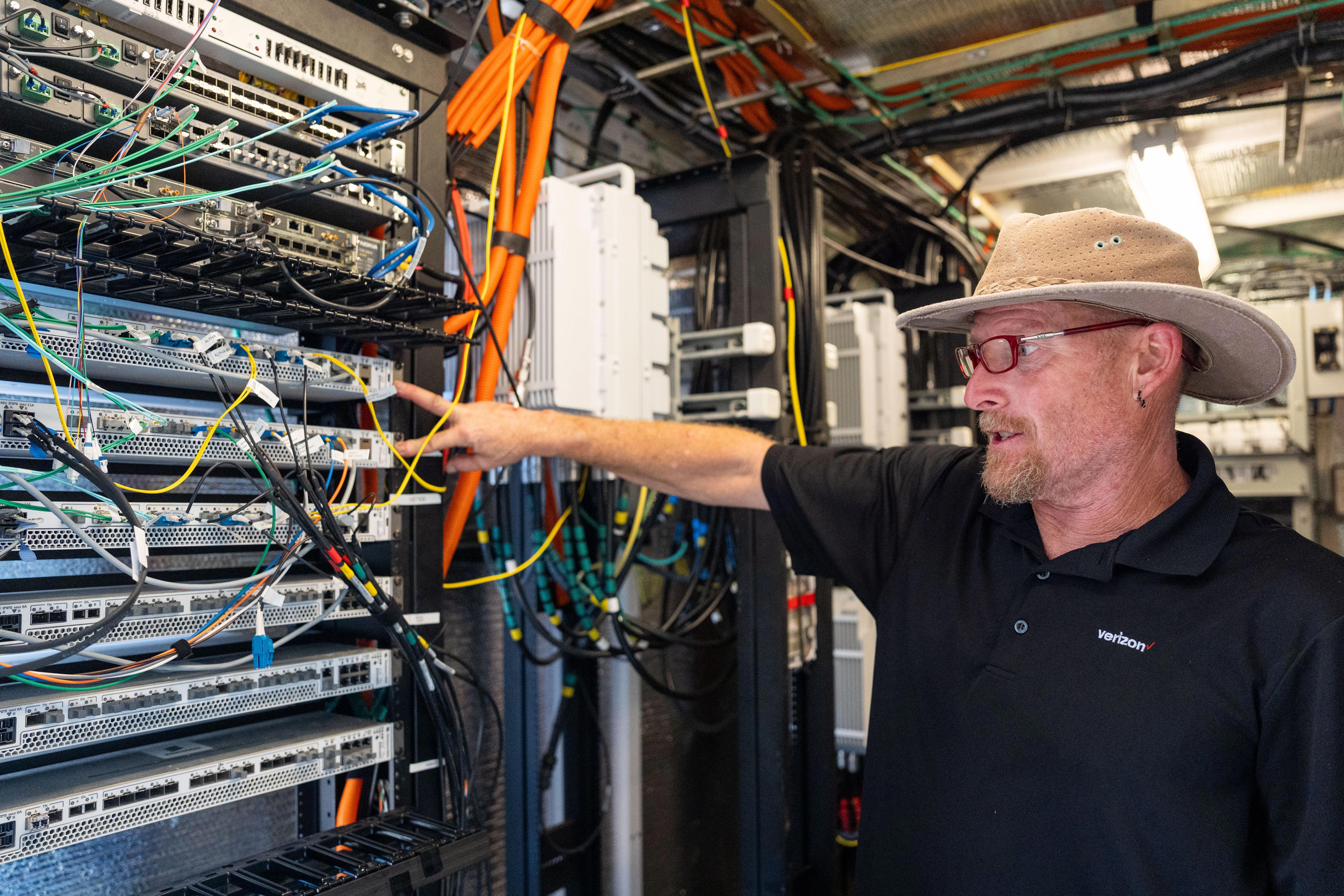 Verizon offers emergency services to first responders during natural ...