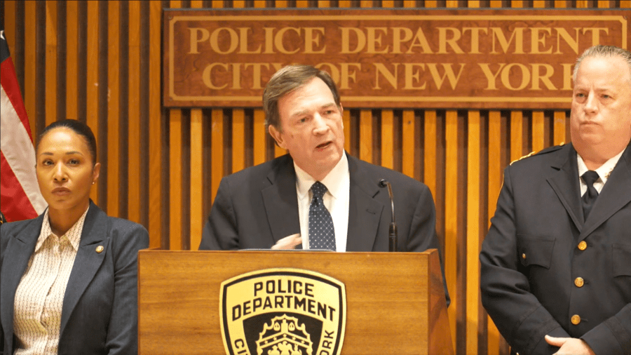 Ex-NYPD boss sues mayor, alleging police department is ‘criminal at its ...