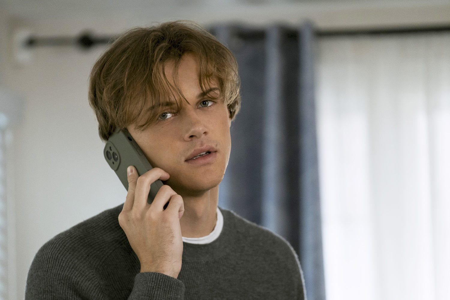 'The Summer I Turned Pretty' doesn't want fans to take their fictional ...