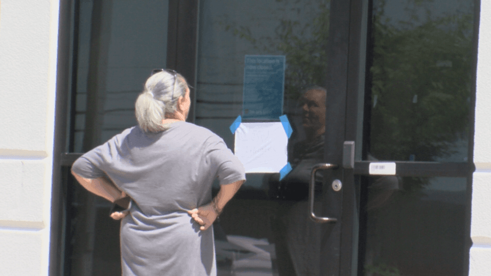 Jefferson City residents shocked, confused by abrupt UPS store closure