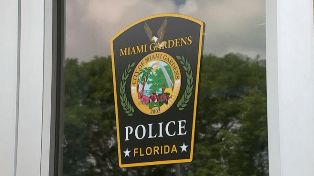 Another student says man arrested for molesting girl touched himself ...