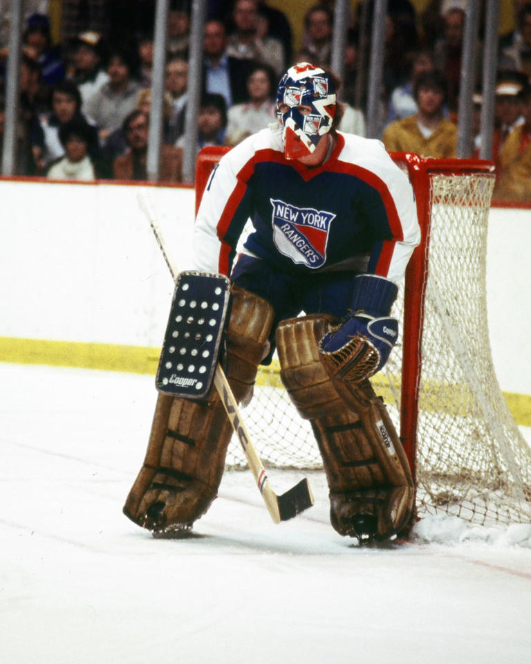 Wayne Thomas, former Rangers goalie, dead at 77
