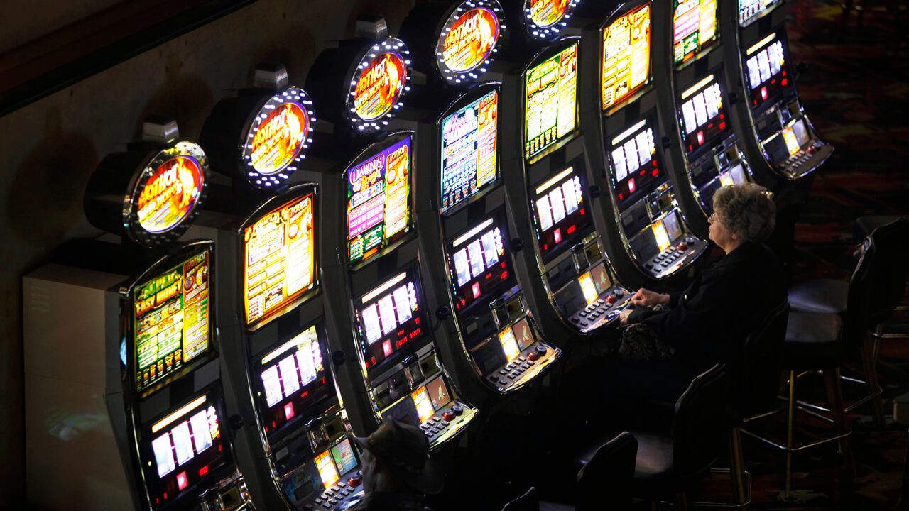Iowa Casino Revenue drops for a third consecutive year