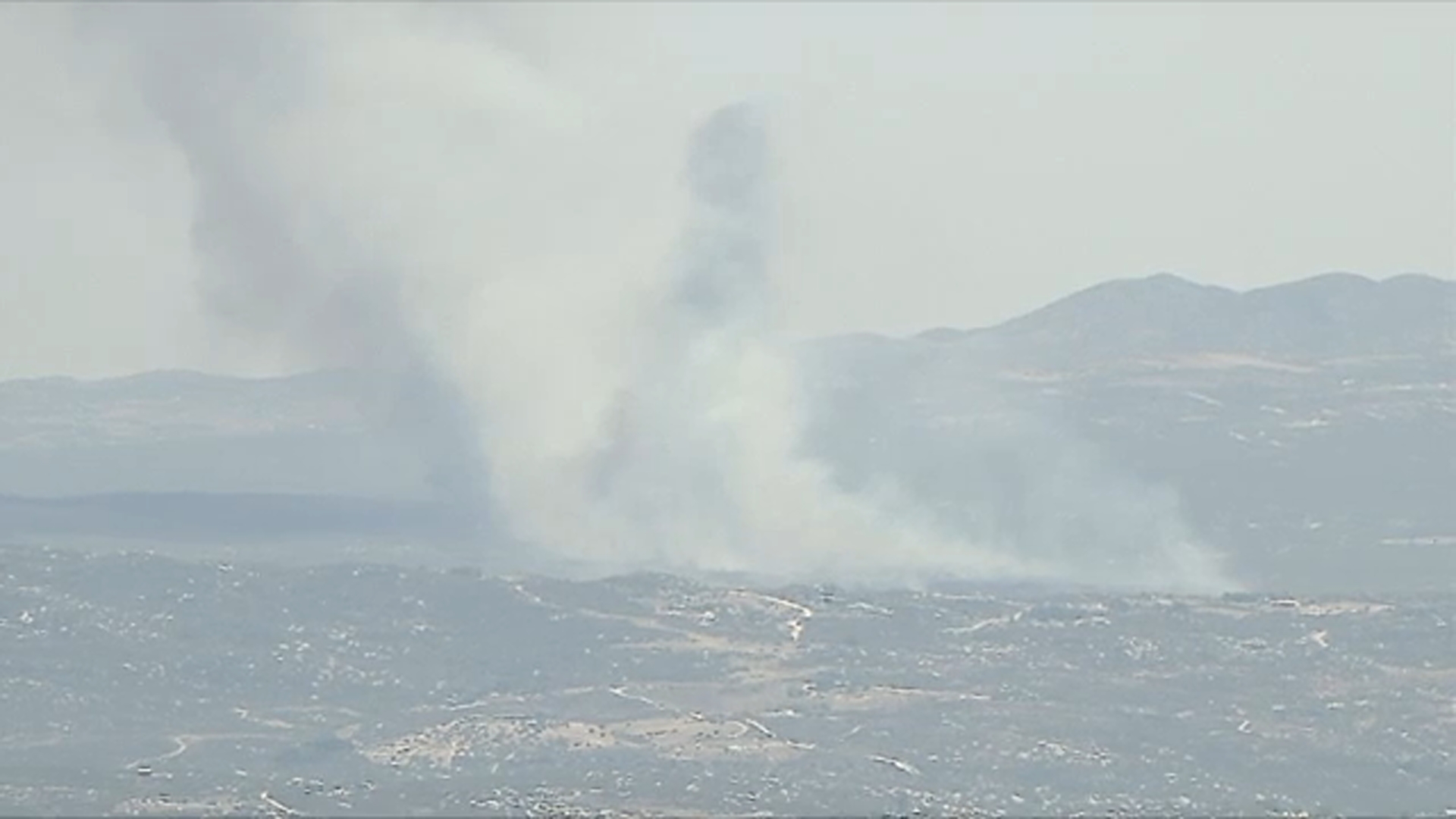 Riverside County wildfire grows to nearly 1,100 acres, with evacuation ...