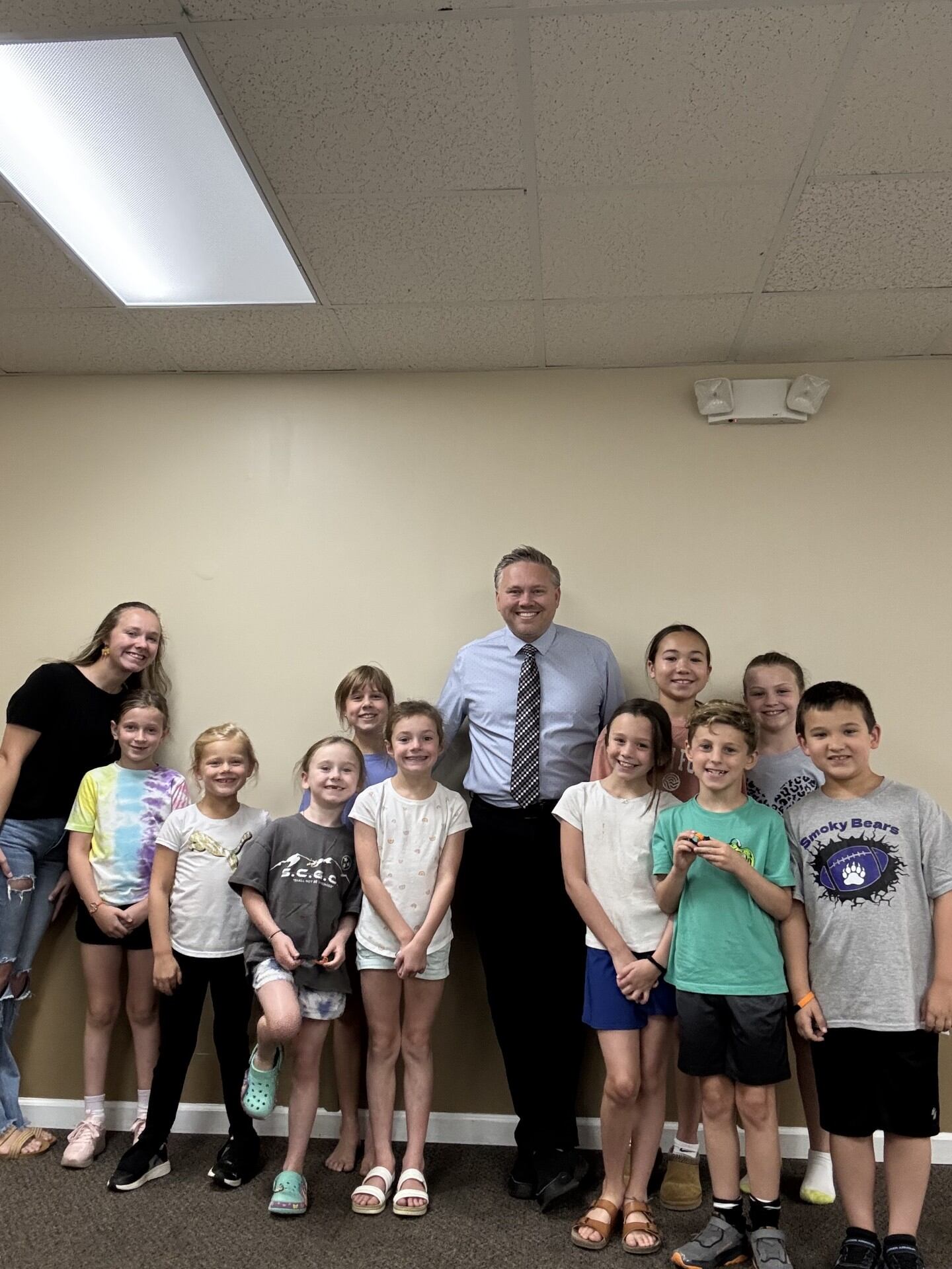 Meteorologist Kyle Grainger visits career day in Sevierville