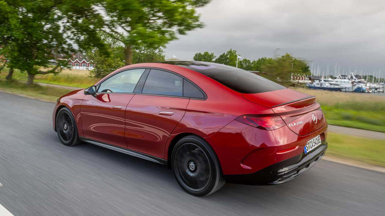 Mercedes CLA (2025), la prova su strada: ecco come va e quanto consuma