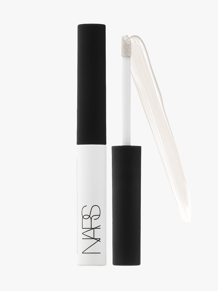 6 Best Eye Primers for Mature Skin to Create a Creaseless Base