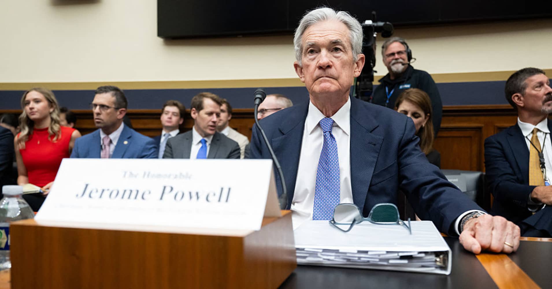 Trump denies that he plans to fire Powell: 'Highly unlikely'