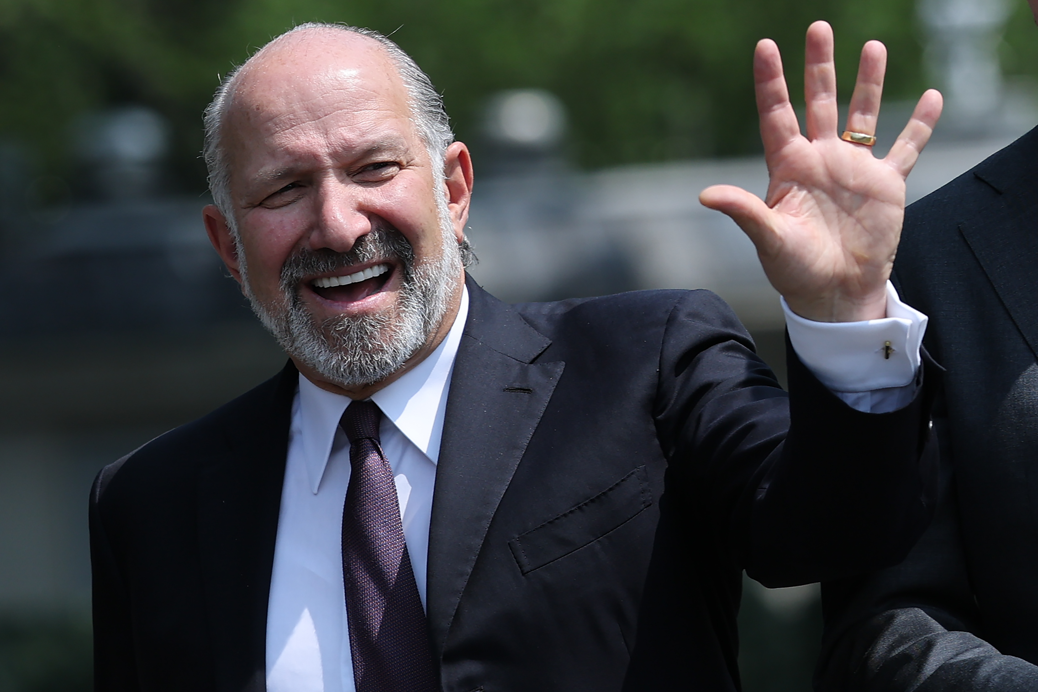 Howard Lutnick's ties to Jeffrey Epstein come under scrutiny