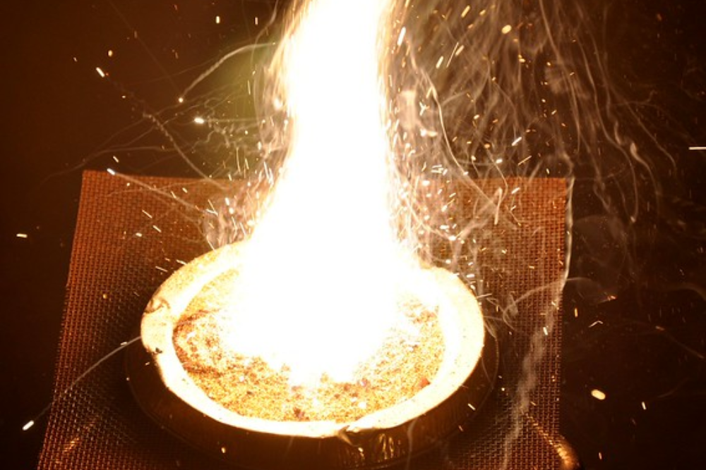 14 Science Experiments That Schools No Longer Allow