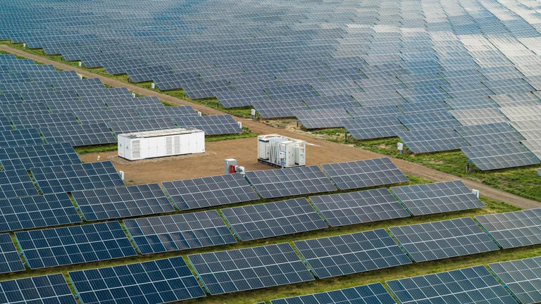 Cero and Enso Energy secure £200m for UK solar and BESS projects