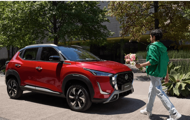 ¿Adiós a la Corona? Camioneta de Nissan lista para competir contra ...