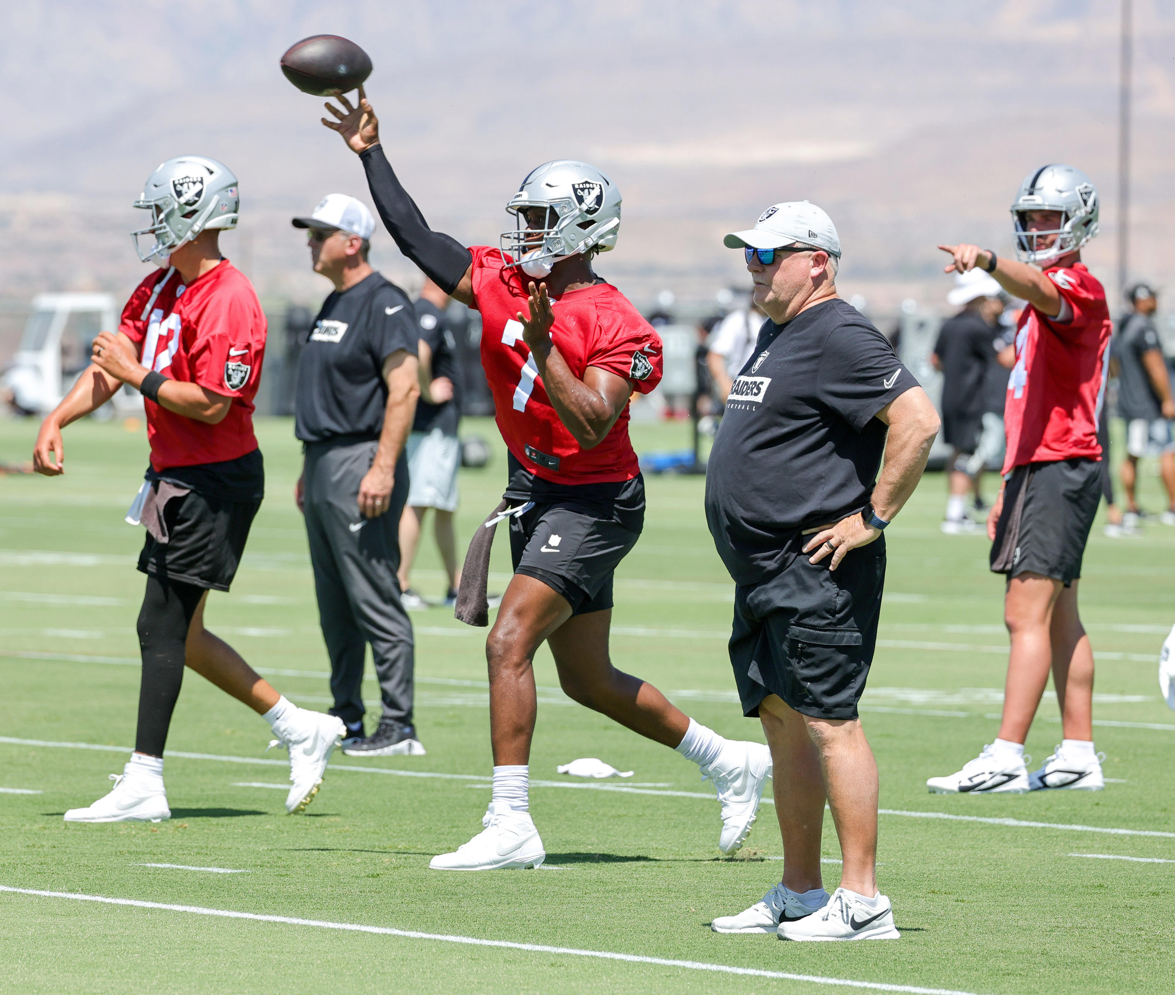 Chip Kelly's handling of Raiders' quarterback room could soon lead to trade