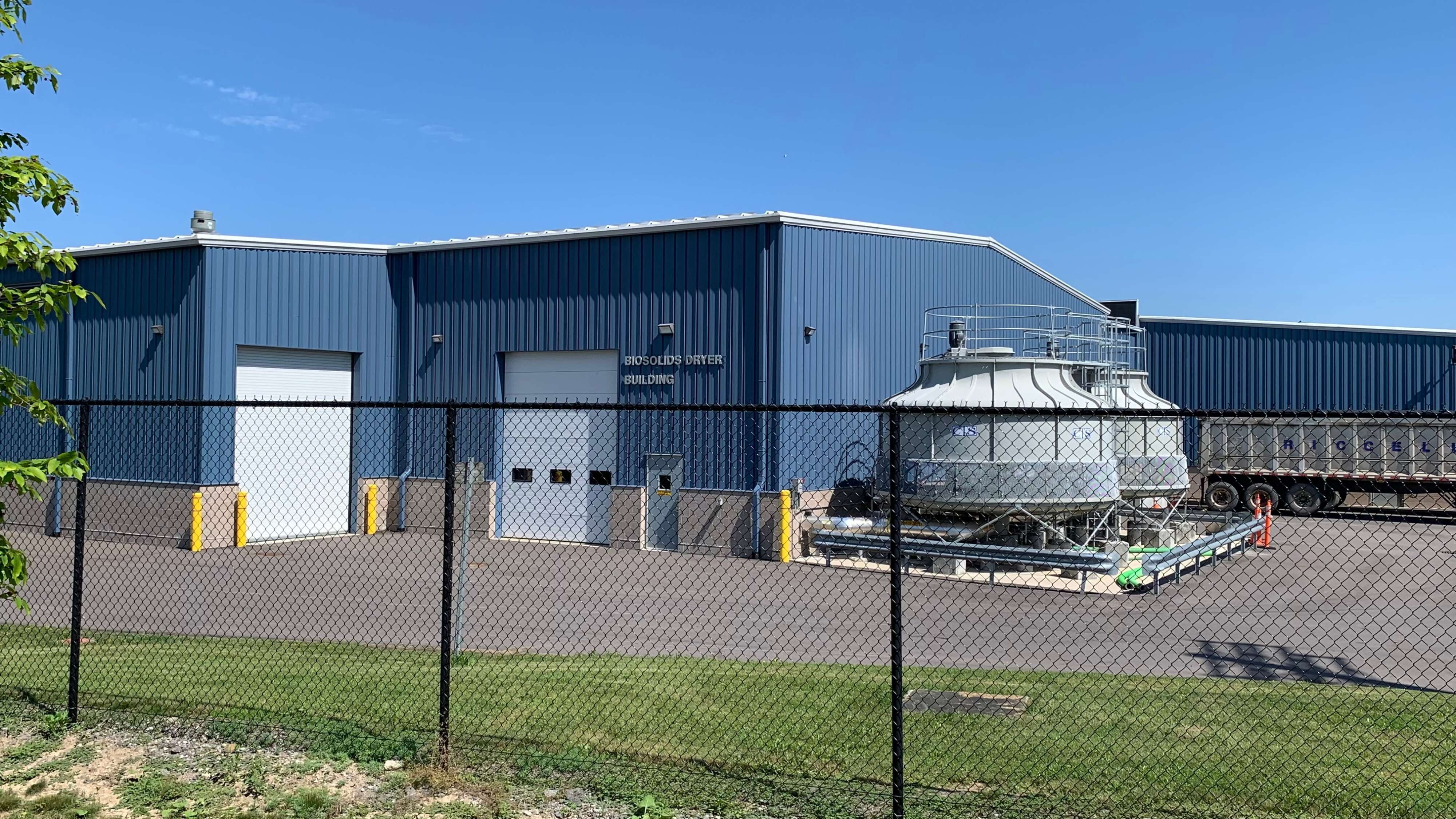 County might sue contractor over sludge building with air so toxic ...