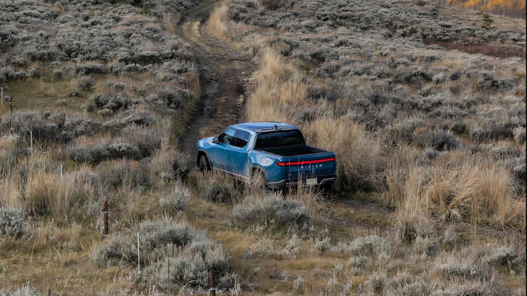 Four Motors, Kick Turn, And More - Here's What The New Rivian R1 Quad ...