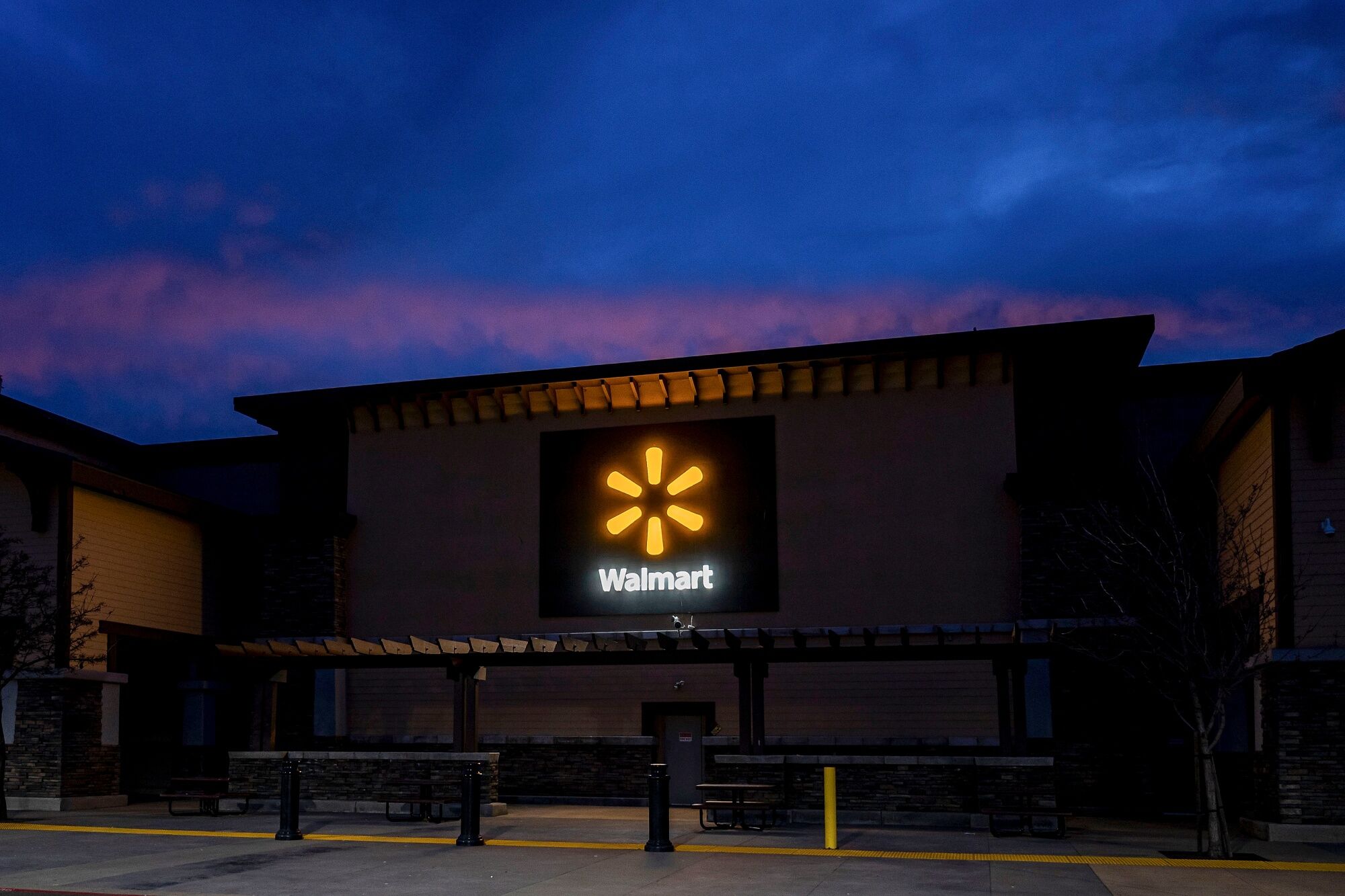 Walmart Eliminates Hundreds of Store-Support, Training Jobs
