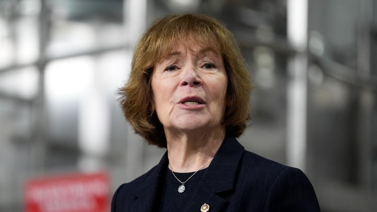 Senator Tina Smith discharged from hospital, given 'clean bill of health'