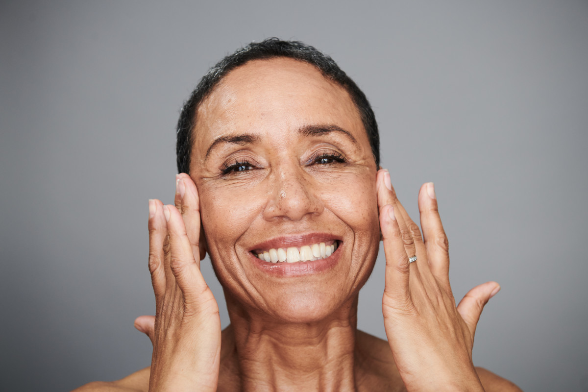What Is the Skin Barrier—And Why It’s the Secret to Glowing Skin After 50