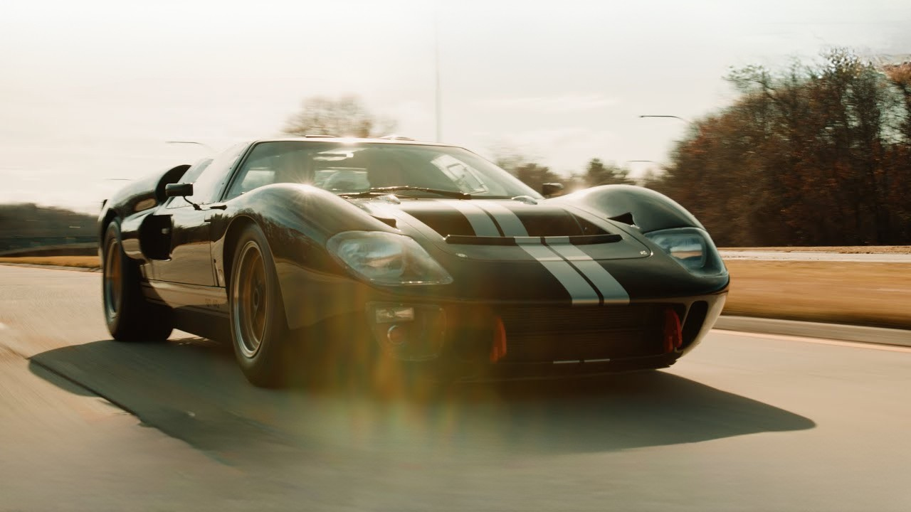 Ear-Shattering Ford GT40 Straight Pipe Sound Test