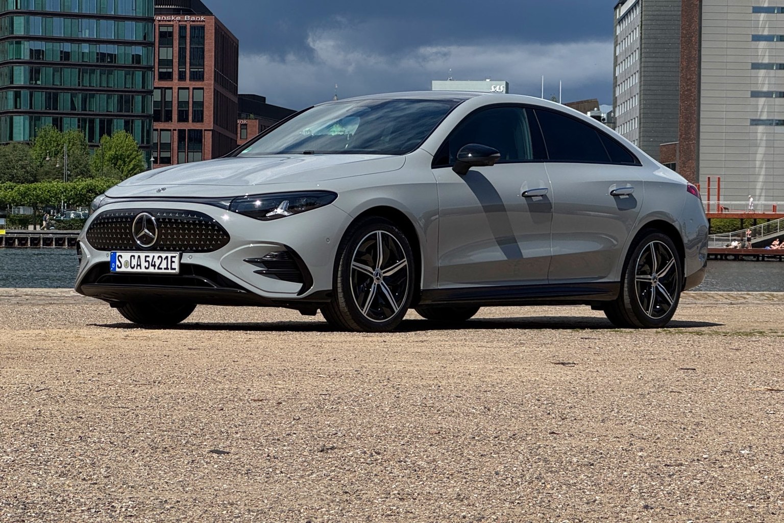 Nowy Mercedes CLA zawstydza diesle. 792 km zasięgu i 10 minut na ładowanie