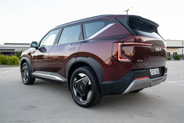 기아, ‘EV5’ CATL 삼원계 배터리 탑재, 차박·패밀리 다 잡은 전기 SUV… 9월 국내 출시 예정