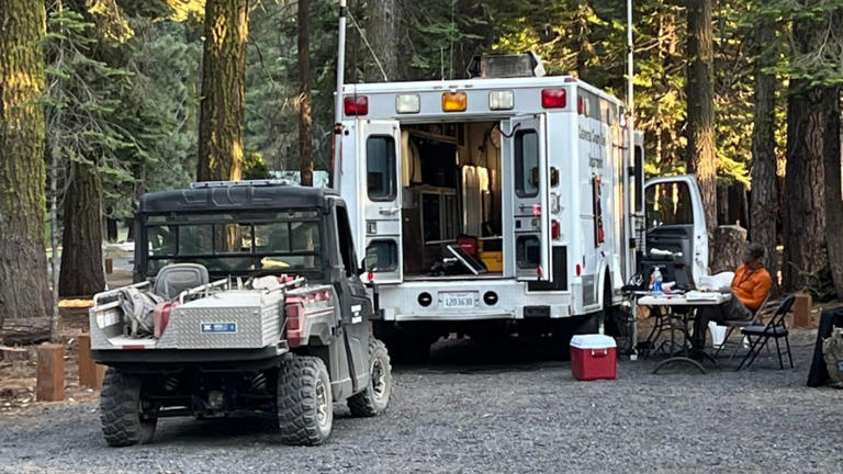 Mother, son lost in California forest rescued after leaving handwritten ...