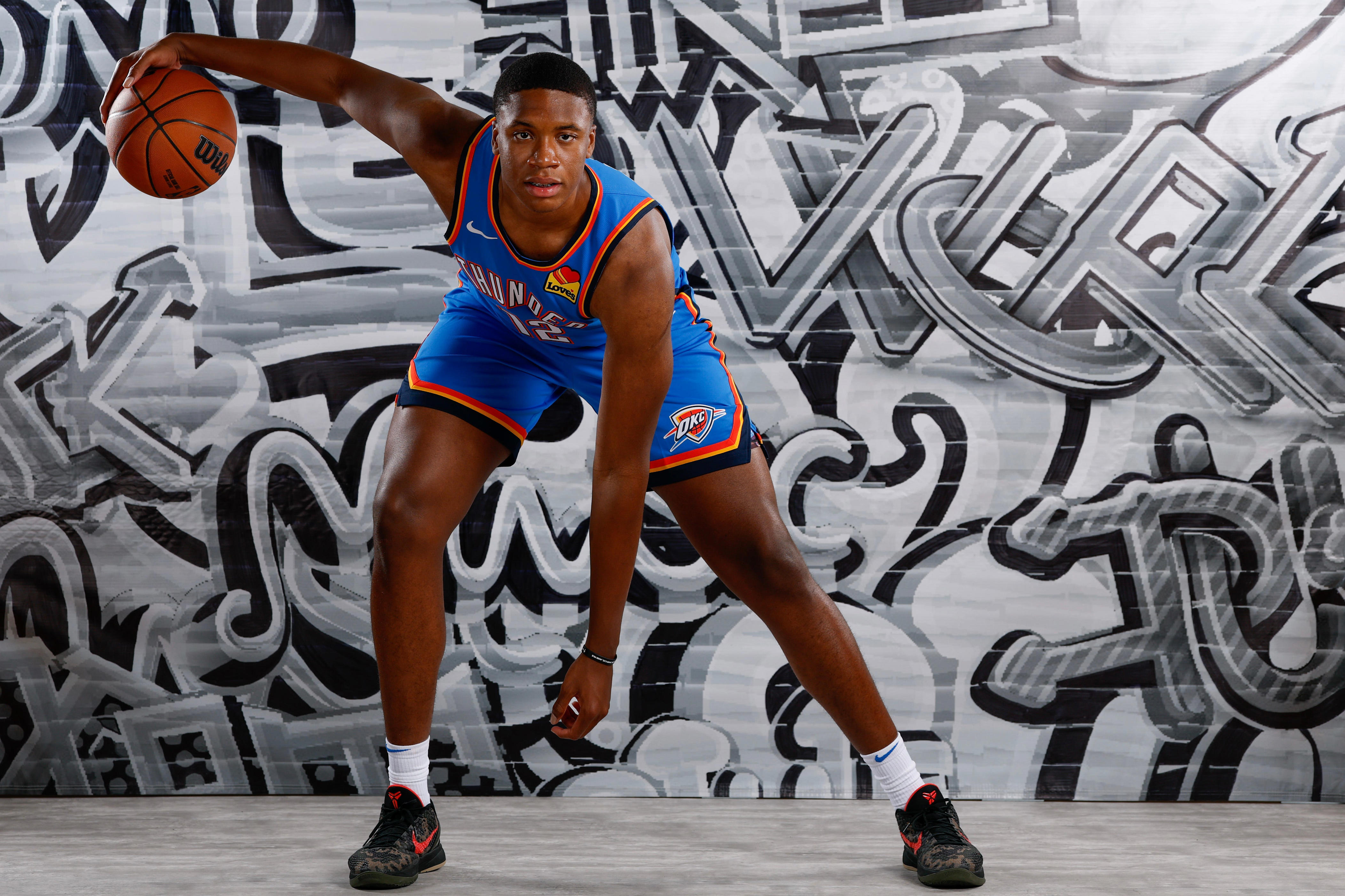 2025 NBA draft photoshoot: Thomas Sorber, Brooks Barnhizer suit up for ...
