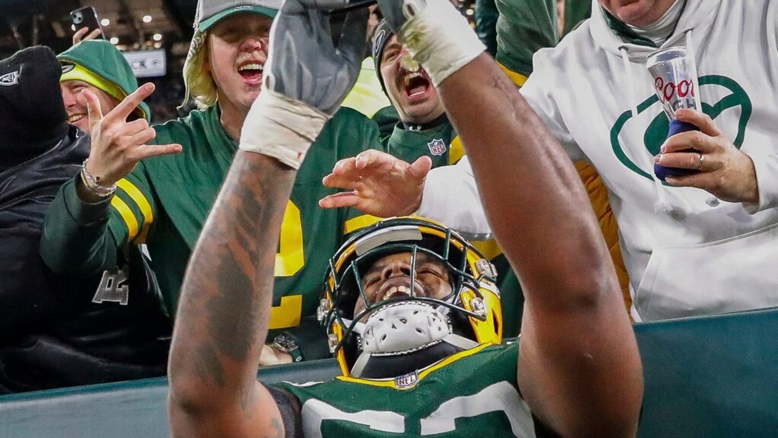 Green Bay Packers: Offensive Star Claps Back at Chicago Bears Trash ...