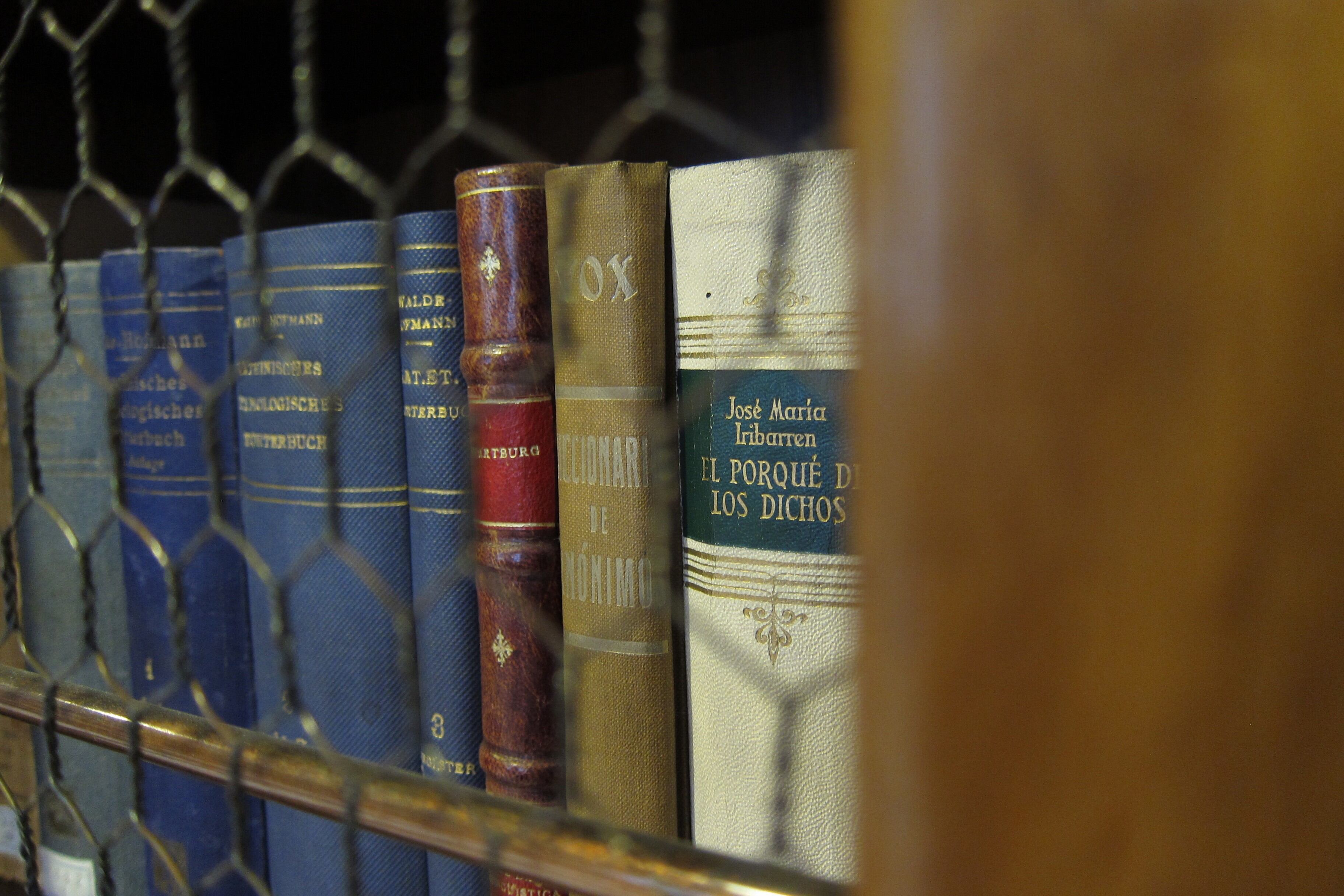 ¿Buen día o buenos días? Esto dice la RAE sobre los saludos según la hora