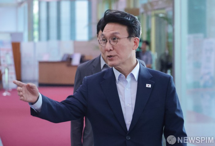 김민석 총리 "인프라·인재·데이터 규제 합리화로 AI 혁신 초석"