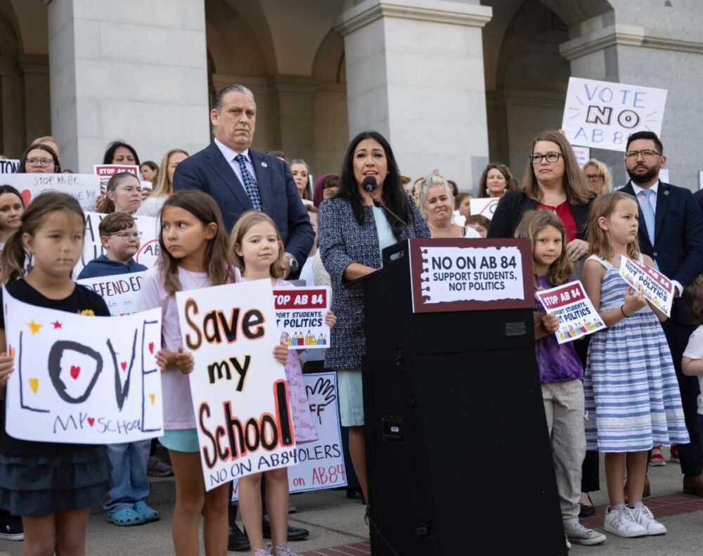 Valladares joins GOP group opposing charter-school bill