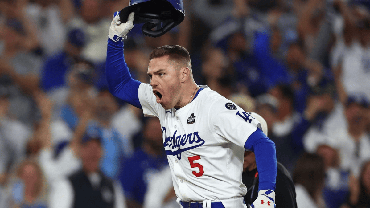 Dodgers: Freddie Freeman 'busts out the forbidden moves' and lights up ...