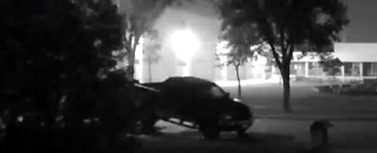 2 people arrested after vehicles stolen by a tow truck in Transcona