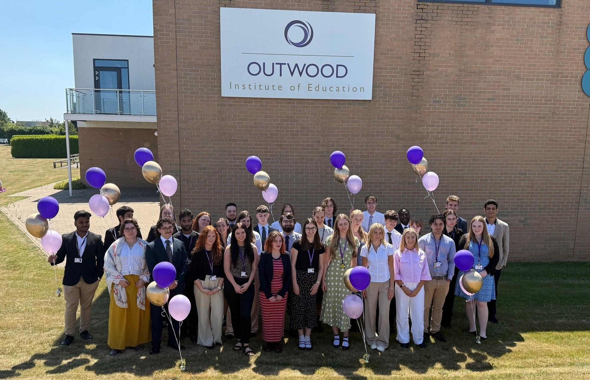 University students successfully complete Teaching Internship Programme