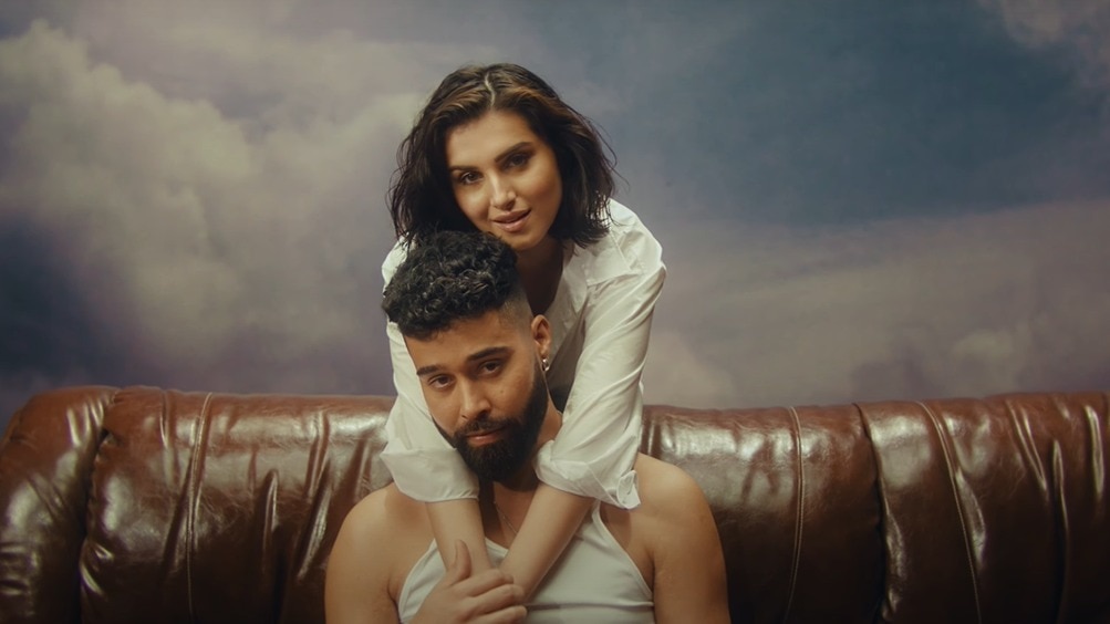 AP Dhillon and Tara Sutaria's chemistry is star of Thodi Si Daaru song