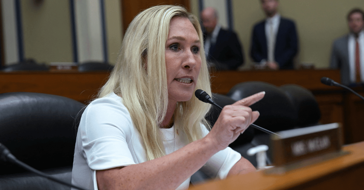 FBI Boss Faces 'Untenable’ White House Situation