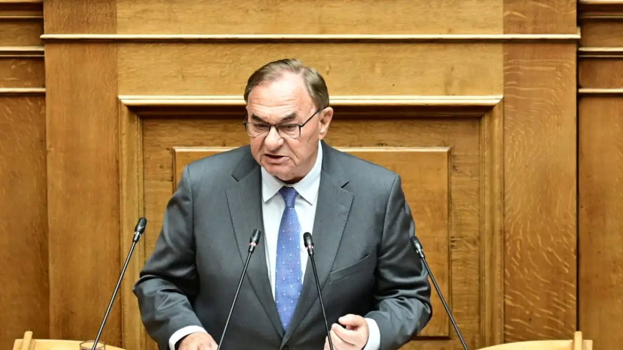 ΠΑΣΟΚ σε ΝΔ: Καταδικάστε τη σεξιστική συμπεριφορά του βουλευτή ...