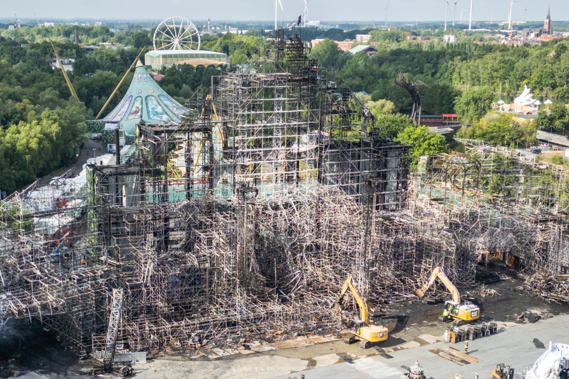 Festival goer dies days after Tomorrowland stage fire