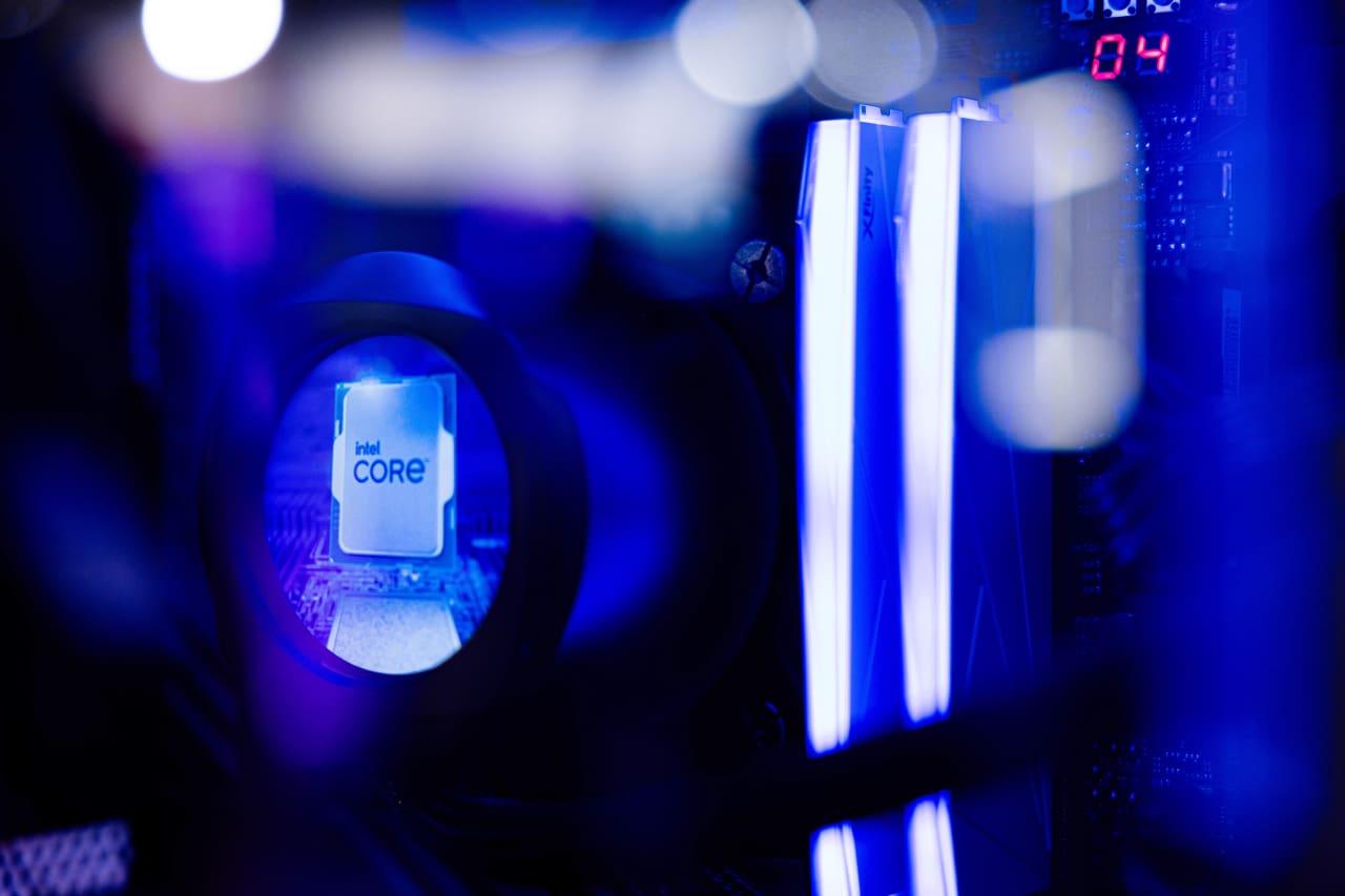 Intel’s Fall Was Two Decades In the Making. Can It Turn Things Around?