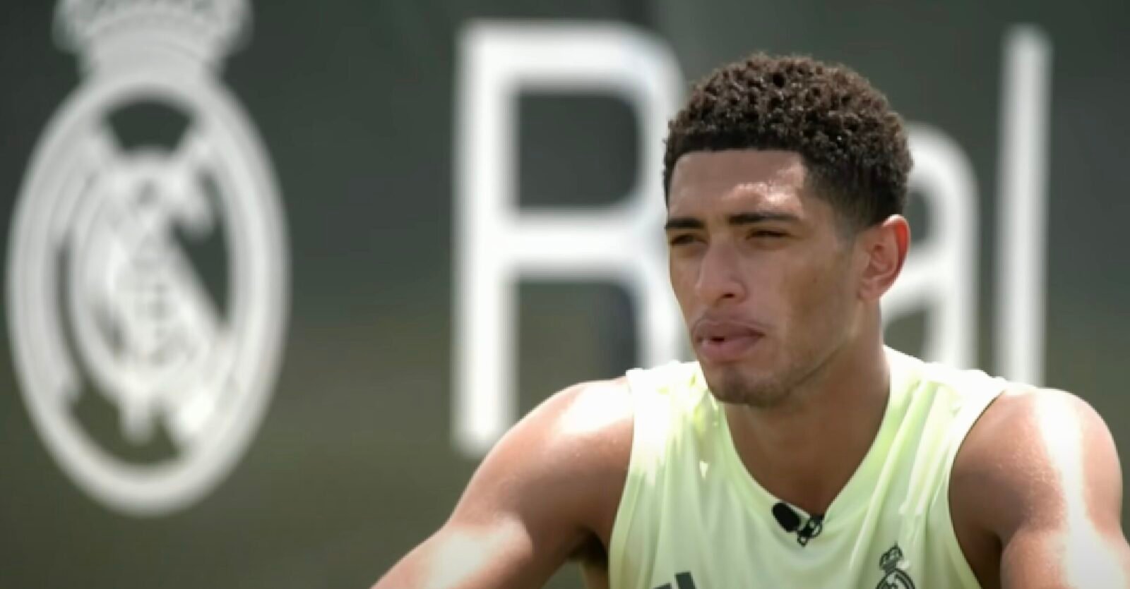 Real Madrid star Jude Bellingham reveals massive shoulder scar