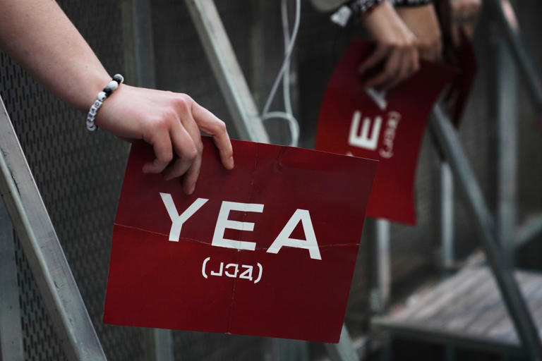 My Chemical Romance reaction points to big gig problem