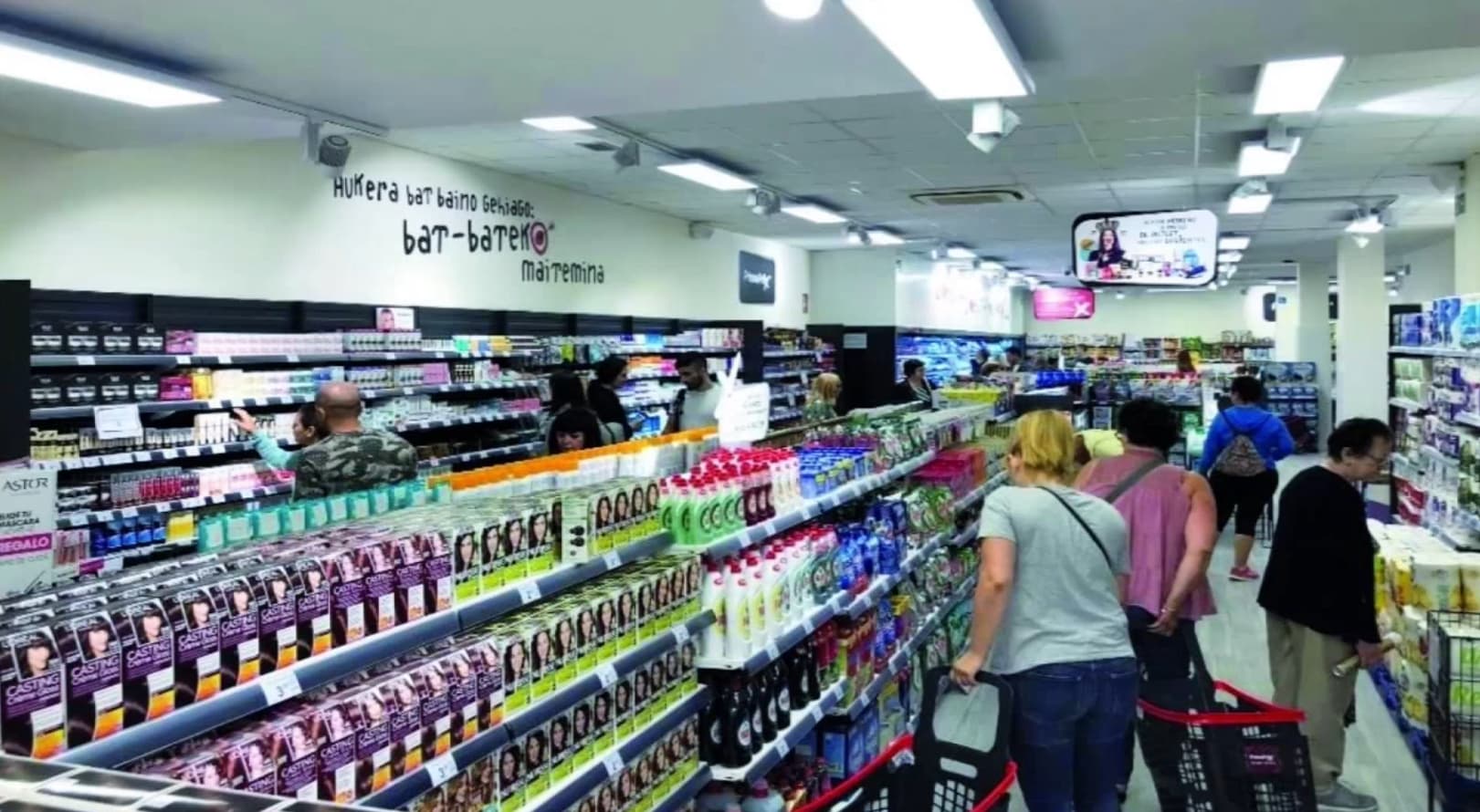Lidl, Aldi, Action, les supermarchés discount ont la cote: "C'est en ...