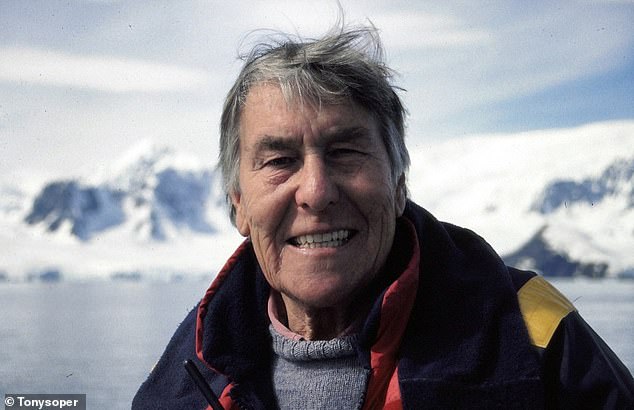 Huge sum former BBC wildlife presenter Tony Soper left to his family in ...