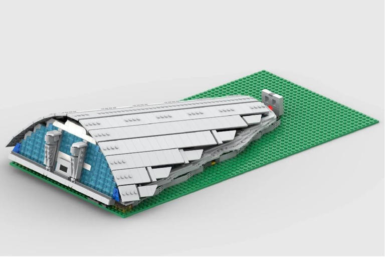 WATCH: Clever student designs 1,803-piece LEGO recreation of iconic ...