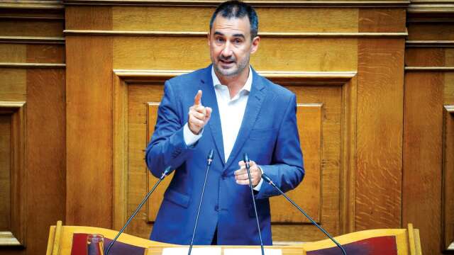 Χαρίτσης κατά Ανδρουλάκη για ΟΠΕΚΕΠΕ και μεταναστευτικό ...