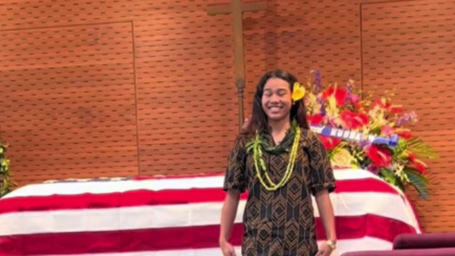 This young Hawaiian woman's dance in tribute to her father moved the ...