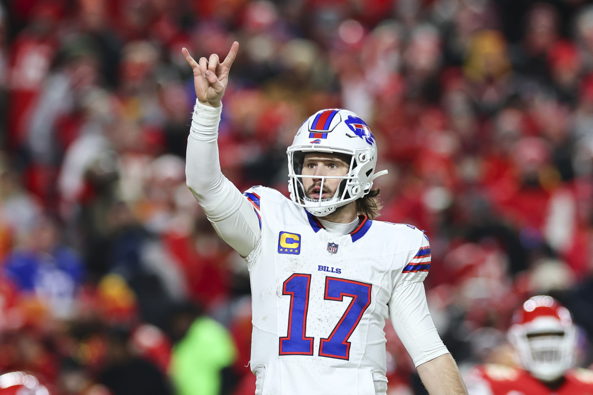 Josh Allen Details Strict Routine That Keeps Him NFL-Ready