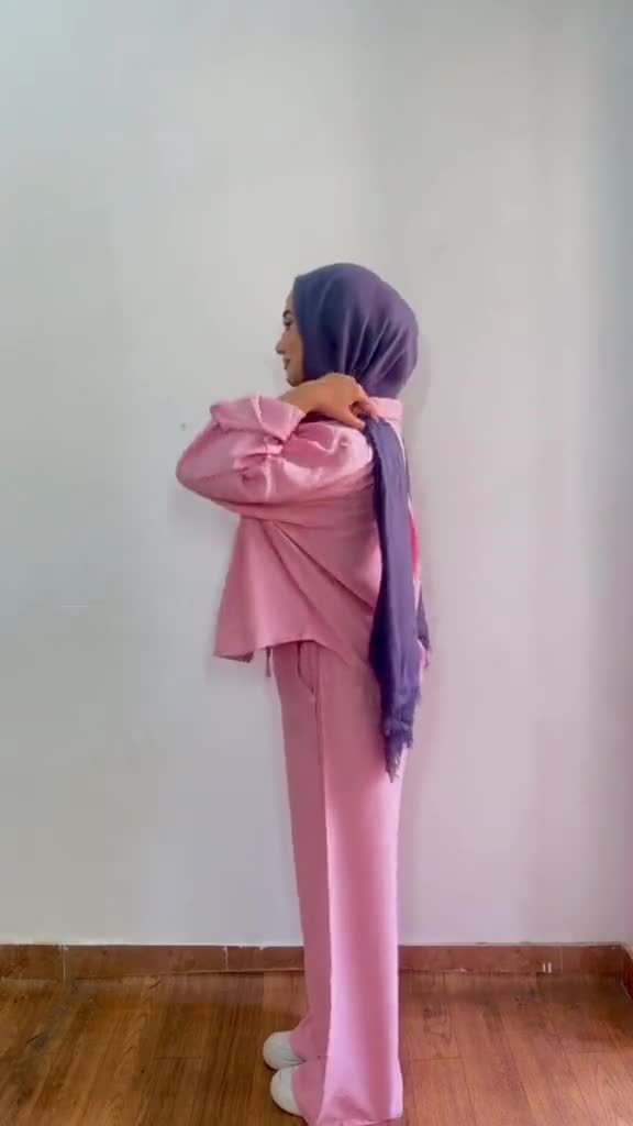 Effortless Cotton Sets: Chic, Comfortable Outfits for Every Uni Day