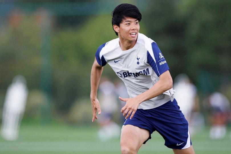 How Tottenham are communicating with Kota Takai in training and another ...