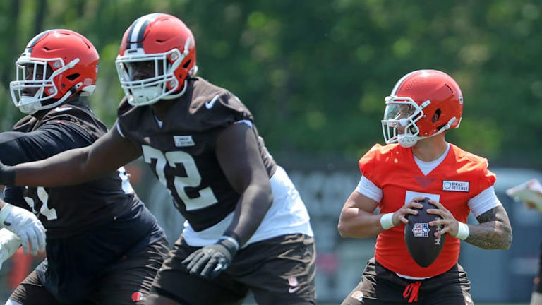 Dillon Gabriel, Shedeur Sanders Update in Cleveland Browns Quarterback ...